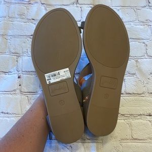 Wonderly | Shoes | Nwt Wonderly Grey Sandals | Poshmark